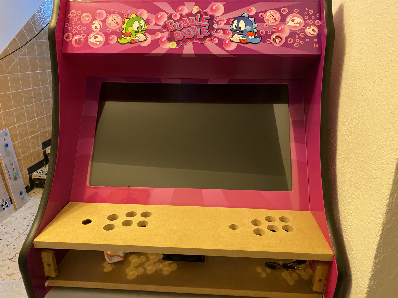 a self-built Bubble Bobble bartop arcade machine – schrankmonster blog